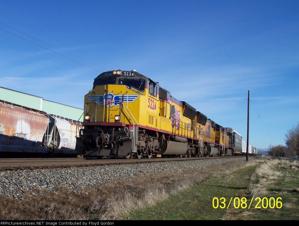 UP 5224 SD70M
